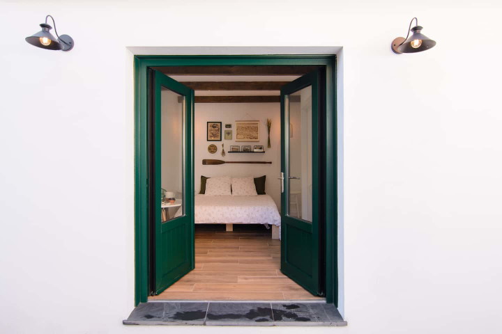 Explore Well House - Nigrán
