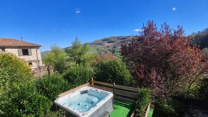 Le Gîte Bleu, Douillet Avec Jaccusy - Parc de Courzieu