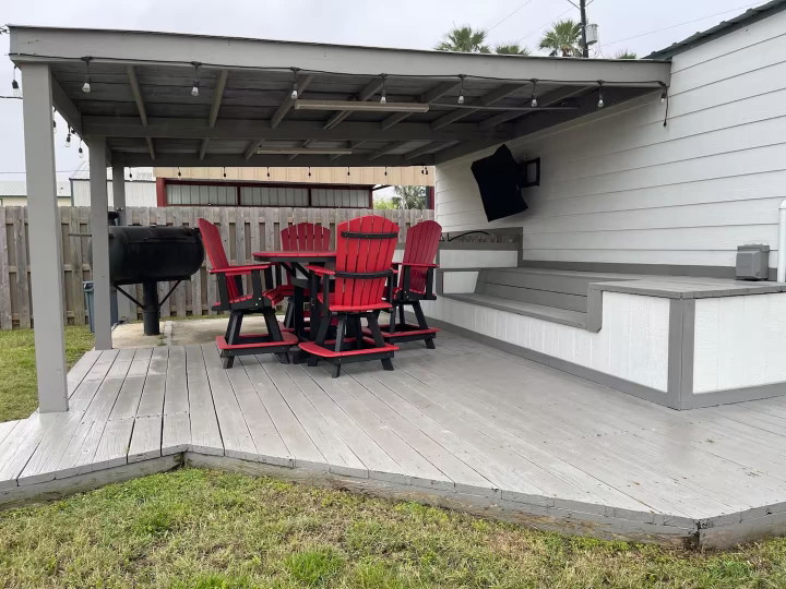 Cozy, Updated, Spacious Cabin- Near Boat Ramp! - Port Mansfield, TX