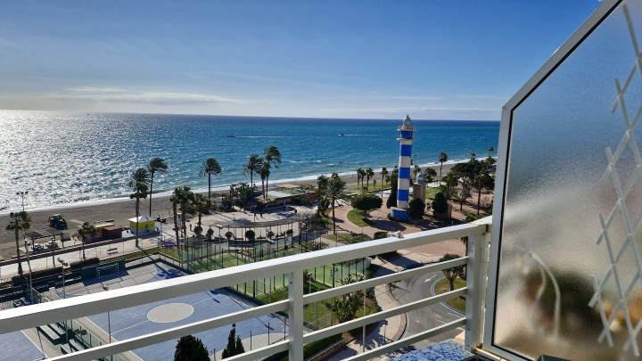 Une Petite "Parenthèse" Face à La Mer. - Torre del Mar