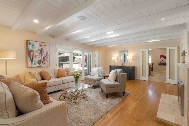 Gorgeous 3,000 Sq Ft. Upscale Home Close To Town! - Santa Ynez, CA