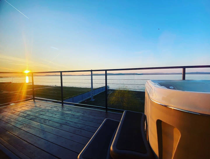 Hullam Panorama&jacuzzi - Balatonlelle