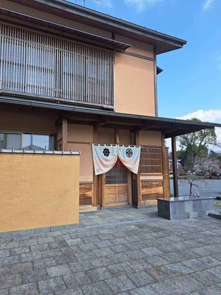半露天風呂からの富士山の眺め 浅間大社すぐ隣に佇む一棟貸しの宿 【さくら荘 Sakura-sou】 - Fuji