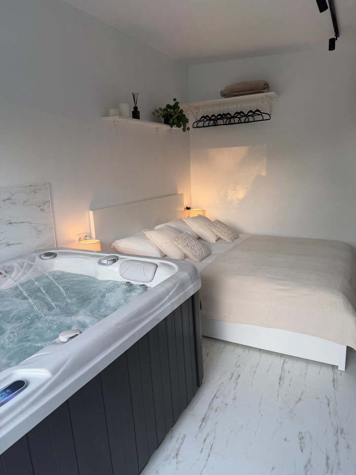 Le Coin Romance Avec Jacuzzi - Verviers