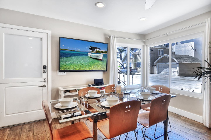 Nov Special! Steps To Sand+parking+ac+1st Floor - Newport Beach, CA