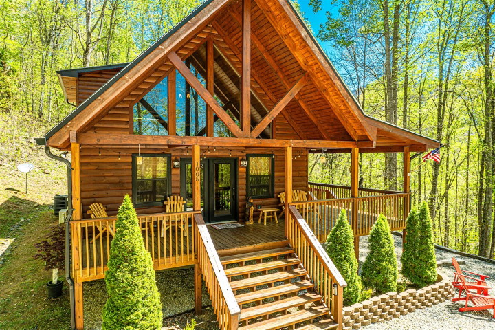 Mountain Loft | Private Smoky Mnt Cabin W/ Hot Tub - Bryson City, NC