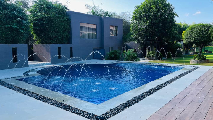 The Bistendu Resort - 9 Room Luxury Private Resort - Gurgaon