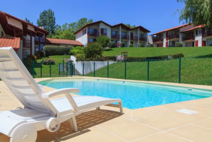 Logement Confort Et Piscine Chauffée Au Paysbasque - Espelette