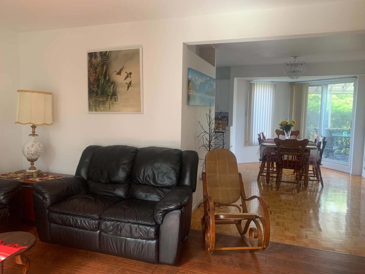 Cozy 3 Bd House Near Friendly And Safe Community - Laval, Quebec, Canadà