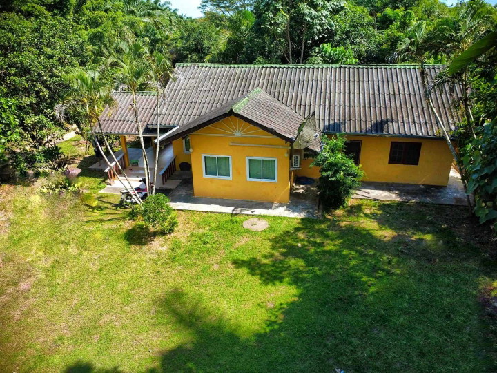 Lila's House: Cozy Home & Garden - Thailand