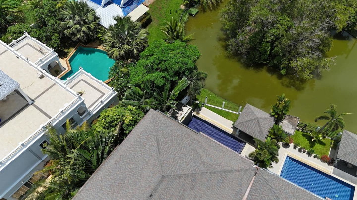 Lake View 3 Bedrooms Pool Villa - Phuket