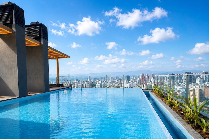 San Isidro District-amazing Views -3 Rooms + Pool - Peru
