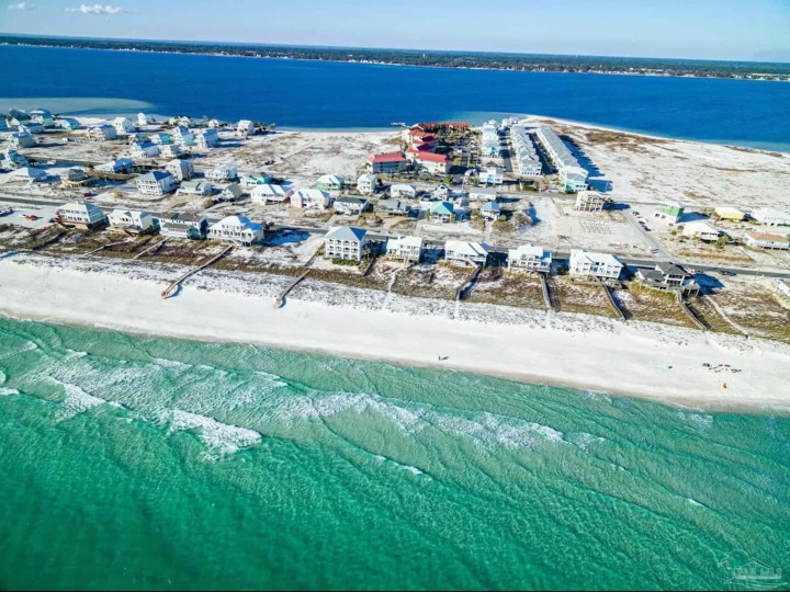 Waterfront Condo In Navarre Beach - Pensacola Beach, FL