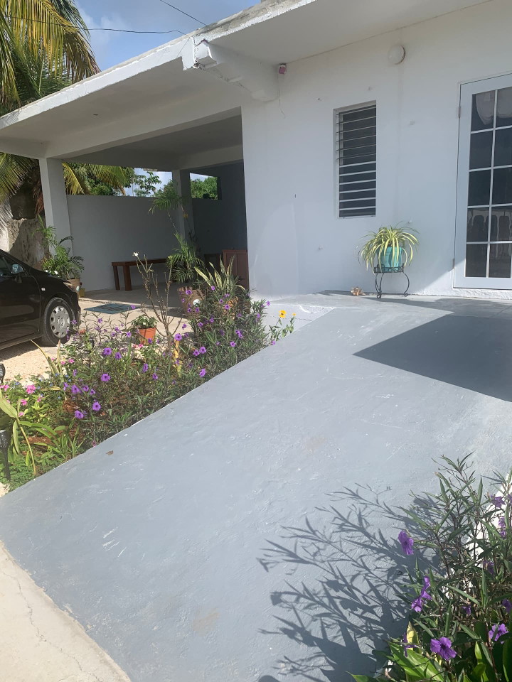 Native Vybz 3- Cab & Car Rentals - Anguilla