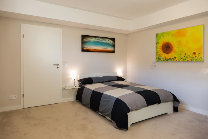 Modern Room, Private Entrance/bathroom - Bonn