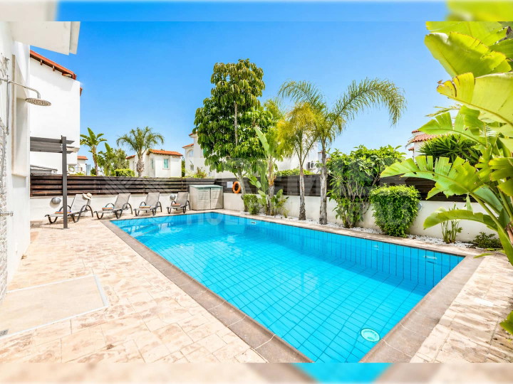 2br Villa With Private Pool - Cosmea By Premier - Cipro