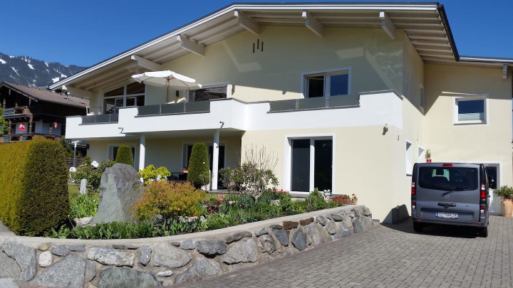 Schöne Ferienwohnung Mit Eigenem Carport In Uderns - Zillertal