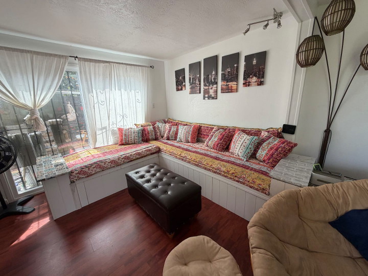 Beautiful 2 Bed/ 1 Bath Private Unit W/washerdryer - Oakland