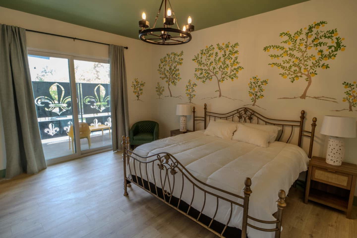 Downtown Ocean Springs Hotel Suite - Ocean Springs, MS