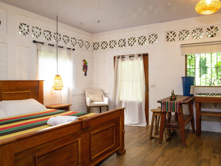 Cabaña Ardilla  Lakefront Small House - Nicaragua