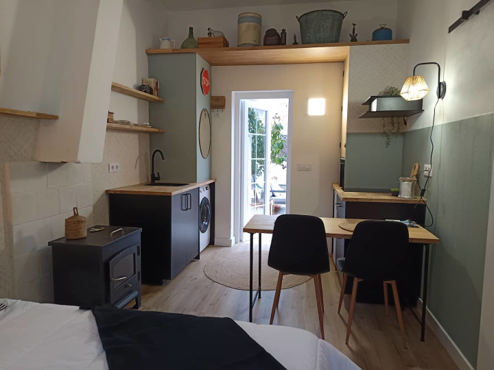 Estudio Adosado Con Gran Jardín Y Aparcamiento. - Minorca