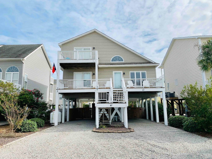 Beautiful Home With Private Pool - Sunset Beach, NC