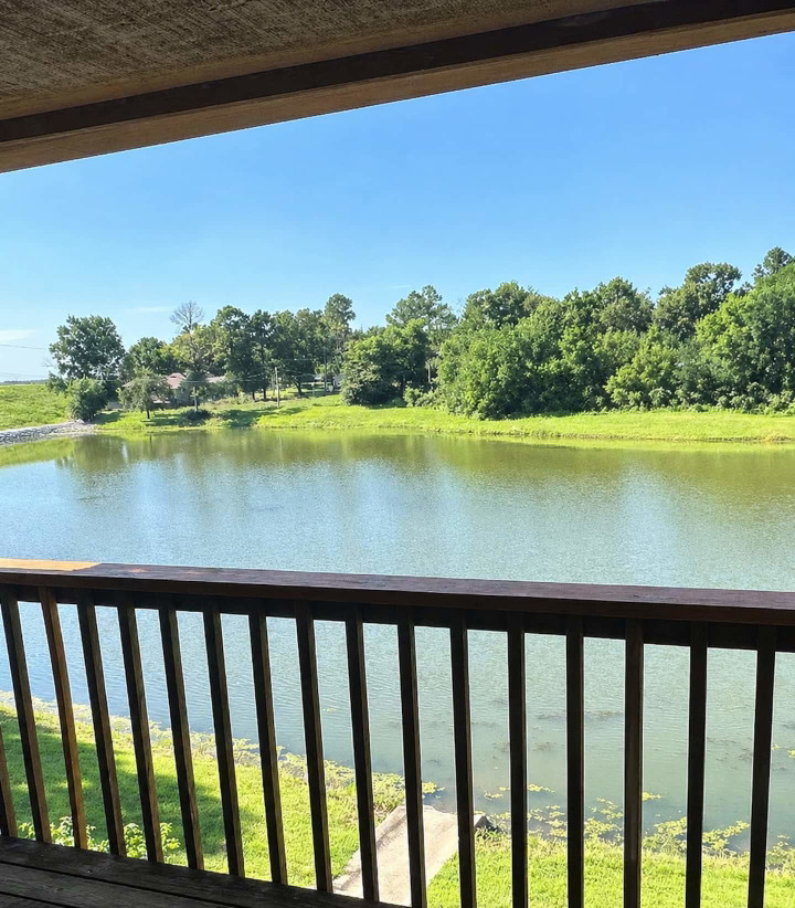 Maison De Luxe Au Bord Du Lac. Peut Accueillir 8&nbsp;Personnes&nbsp;! Pêchez Depuis Le Patio&nbsp;! - États-Unis