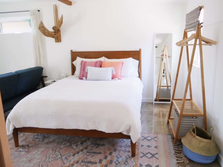Private Studio!  Central To Popular Locations. - Arizona