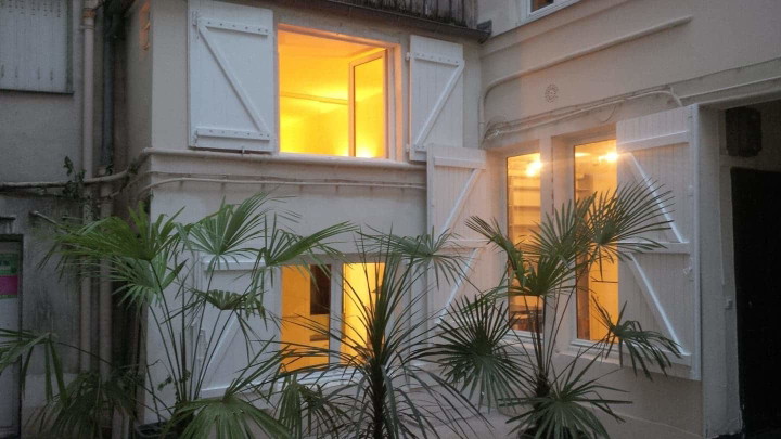 6 People / Blv Saint-germain - Paris