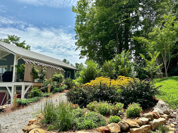 Downtown Saluda Adventure Cottage - Saluda, NC