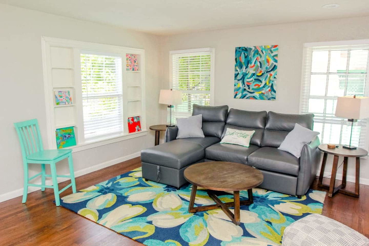 Bishop Arts 1br | Local Art | Walk To Downtown - Lancaster, TX