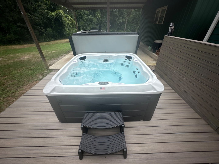 Hot Tub Retreat Near Lake Murray & Usc - Lexington, SC