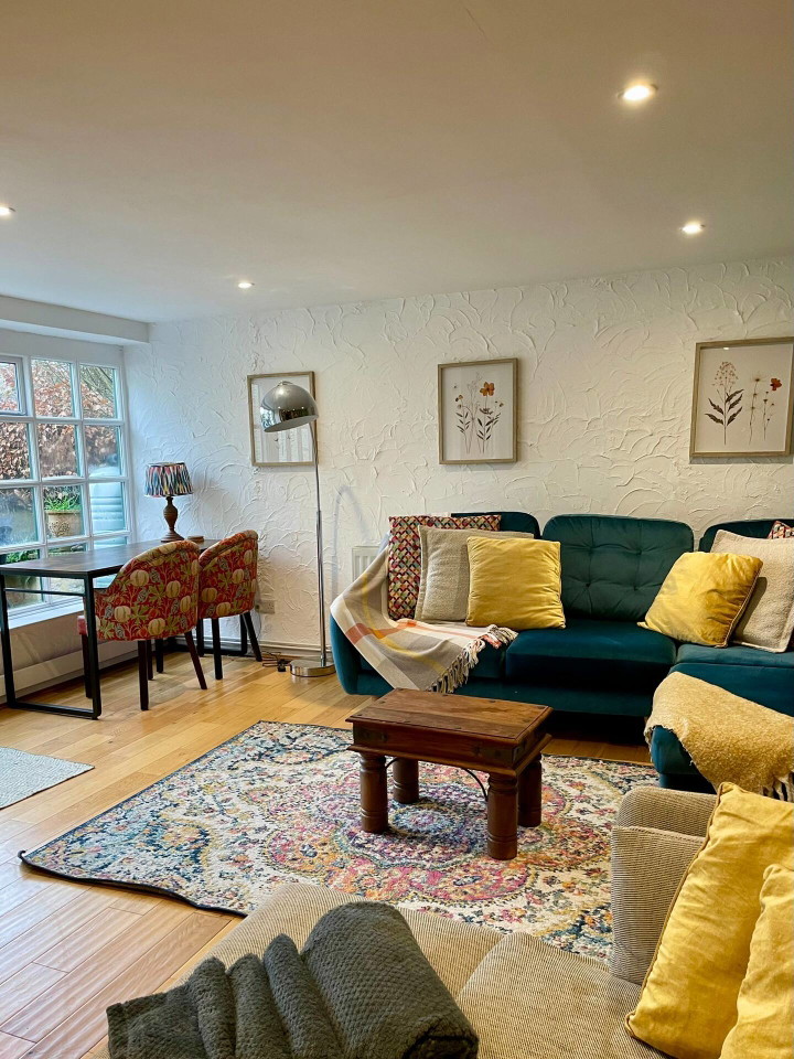 Dene Cottage | Garden & Log Burner | Dogs Welcome - Bakewell