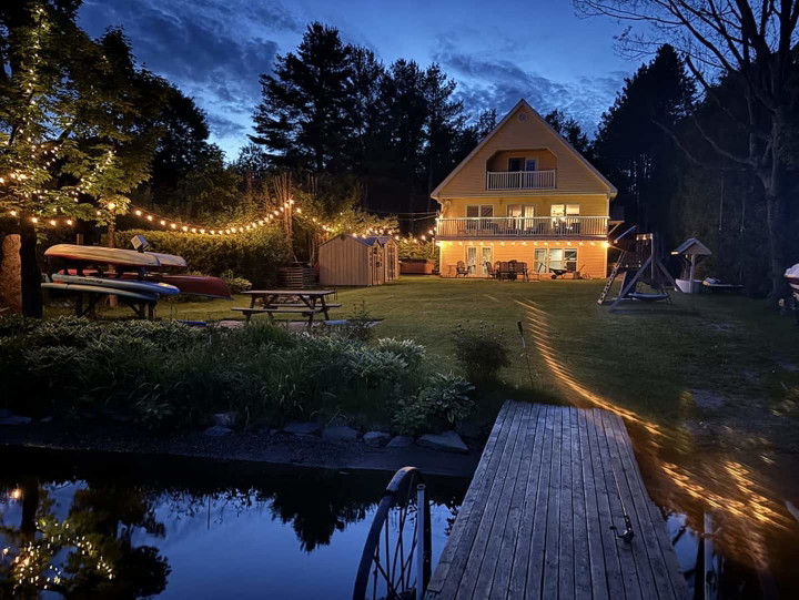 Waterfront Escape | Hot Tub & Beach - New England