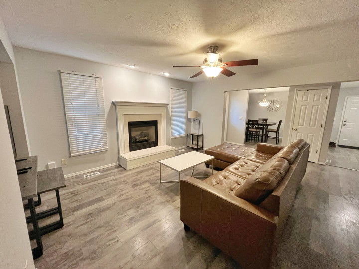 East Side Luxury Retreat  3br/3ba - Bloomington