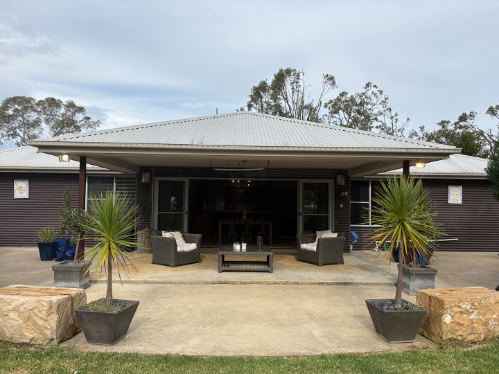 Heartwood Hut
One - Armidale