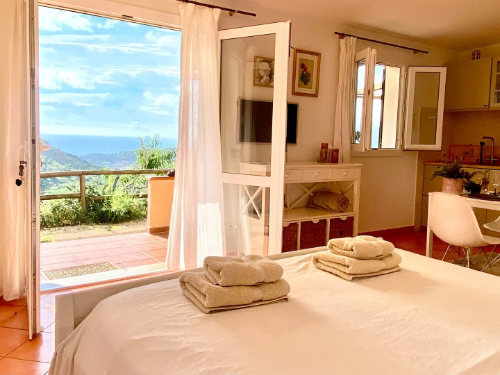 Hillside Air | Casa Grecale - Rio