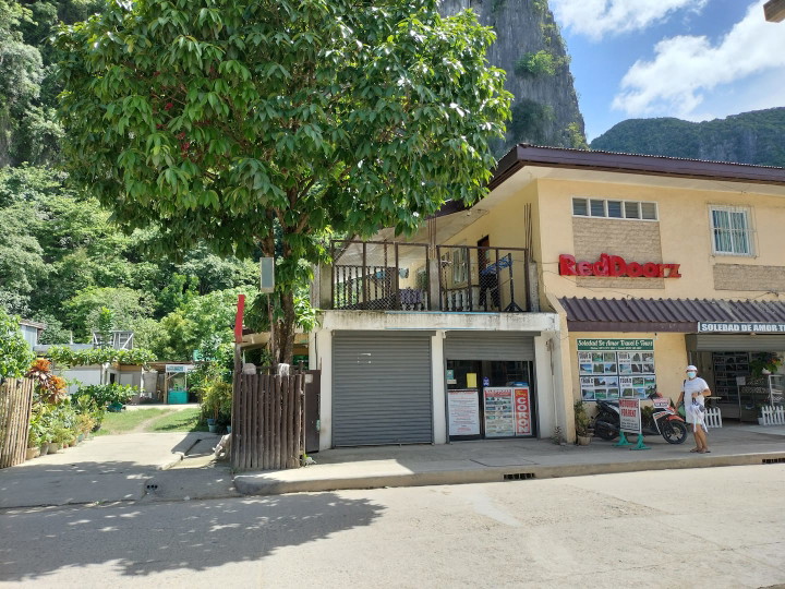Bunakidz Lodge Family Rm 1 (Town Proper) - El Nido