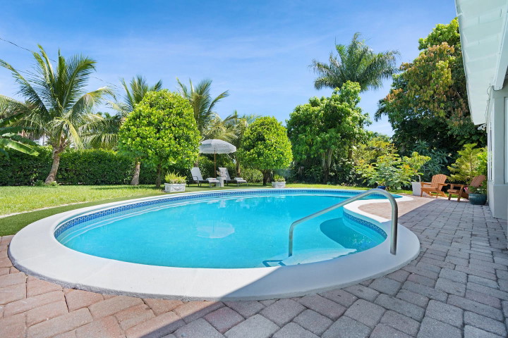Tropical Boutique Pool Home - West Palm Beach, FL