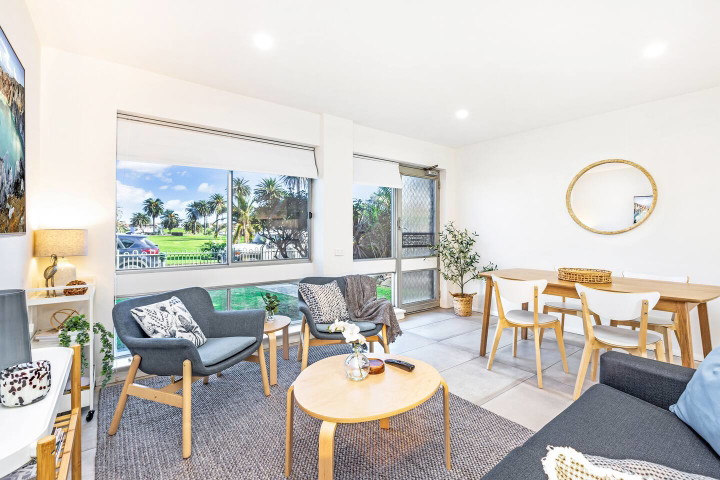 Tods 1 - Spacious 2 Bed Apt Next To Park - South Australia
