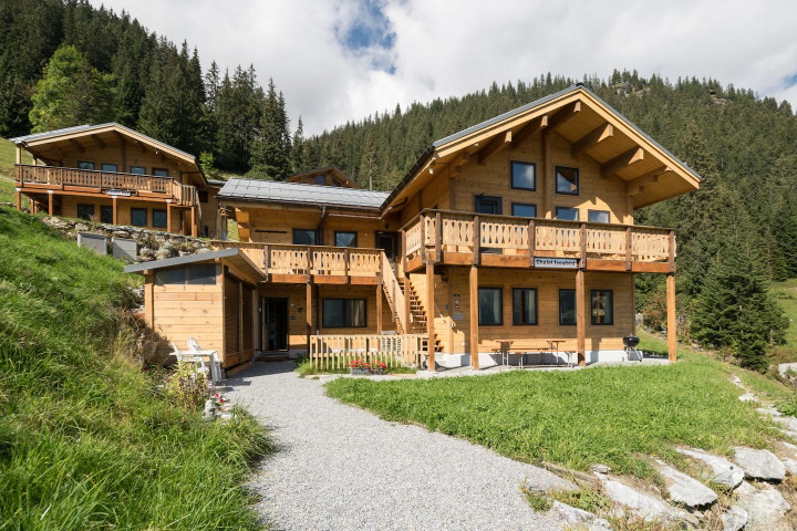 Lower Chalet Snowbird:2-4 People - Lauterbrunnen