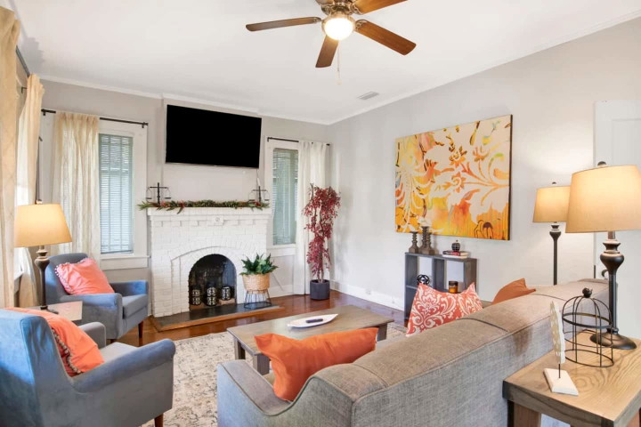 Charming Midtown Apt - Hannon Hideaway Unit C - Mobile, AL