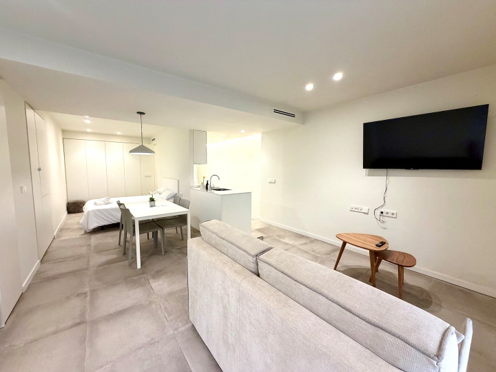 Convenient Valencia Apt Near Nou Mestalla & Metro - Valencia