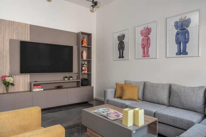 Lovely 1 Br Apartment In Mar Mikhael - 24/7 Power - Beirut