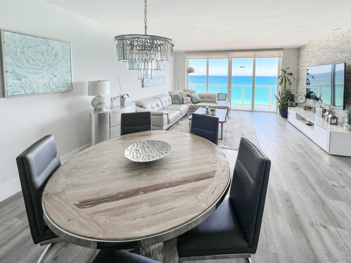 2br Oceanfront Beach Access + Free Valet Parking - Miami Beach, FL