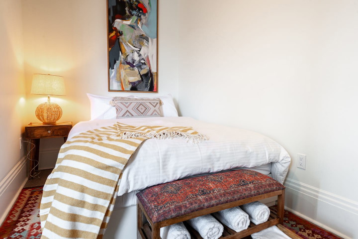 Juno Lofts&nbsp;: Souvenirs De Polonnaruwa - Ontario