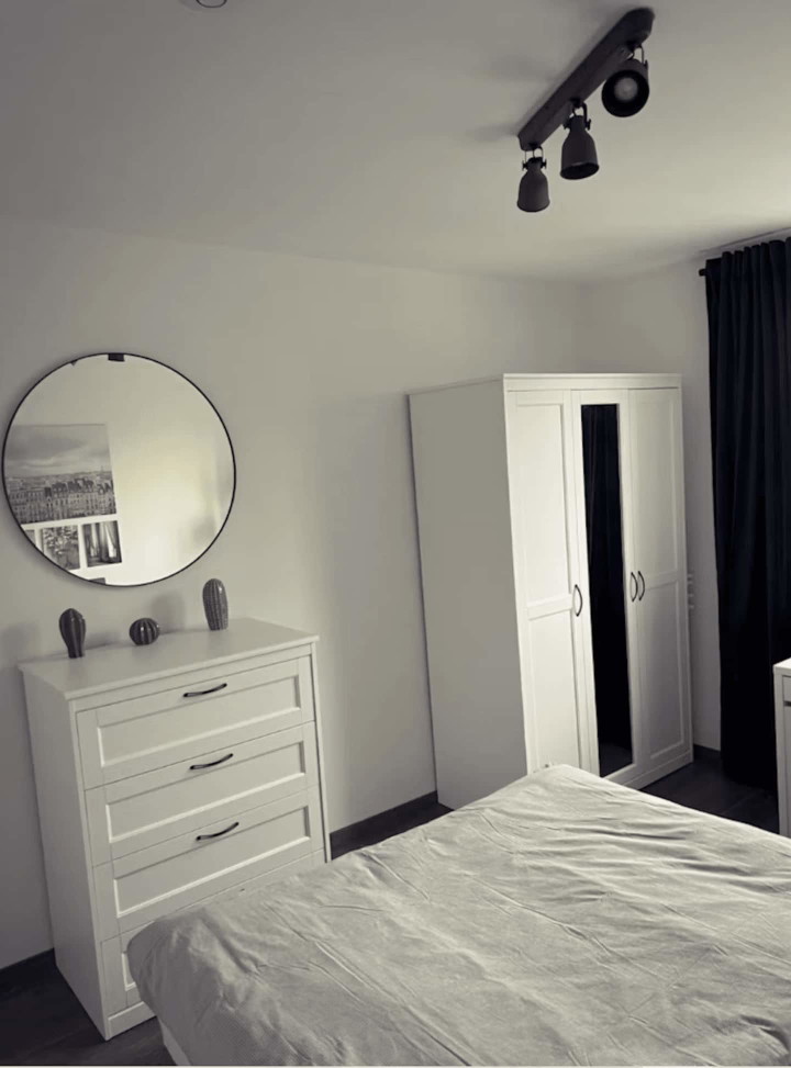 Charming 3 Br Apartment Near Willy-brandt-platz - Frankfurt am Main