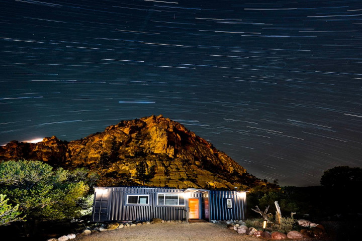 Lavish Shipping Container Experience! 2bed/2bath - Utah