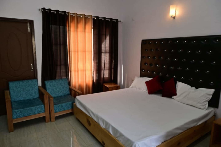Windsun Homestay - Lansdowne, India