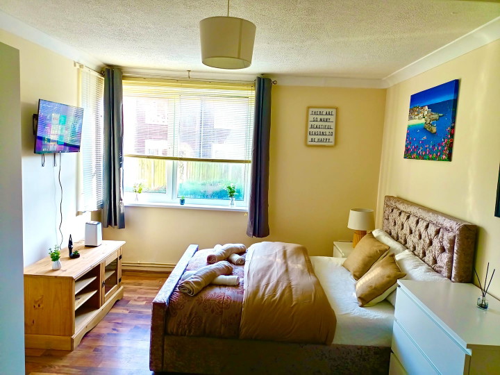 2br Near Telford Intl  Ideal For Families & Biz - Telford